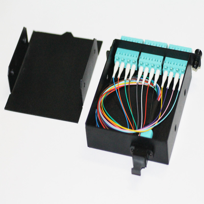 OM3 MPO Cassette Patch Panel 40G 12 Cores MPO To LC Multimode Metal